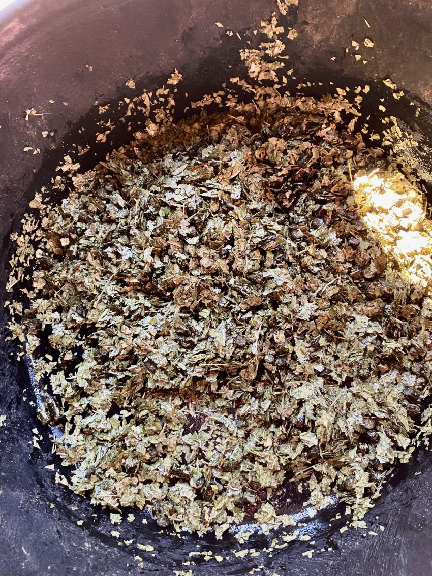 Neem Leaf for Horses - Anti-Parasitic, Natural Wormer - Listen To Your ...